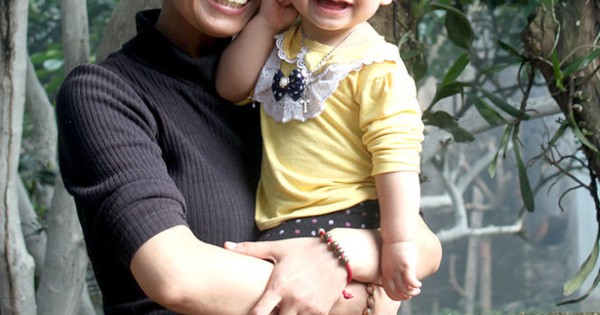 Vietnamese cancer woman risks life to give birth to baby