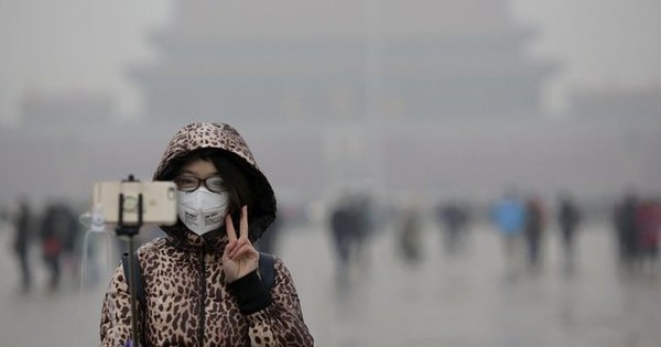 China warns of widespread smog, Beijing issues second 'red alert'