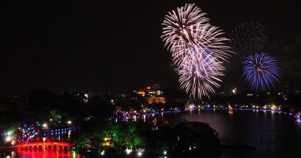 Fireworks to light up sky in 21 provinces, municipalities in Vietnam ...