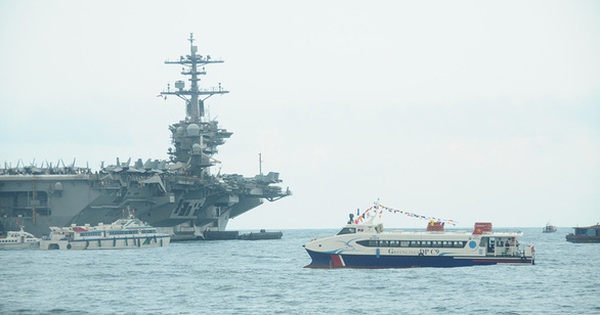 Introducing Vietnam’s fast ferry crew tasked with servicing US aircraft ...