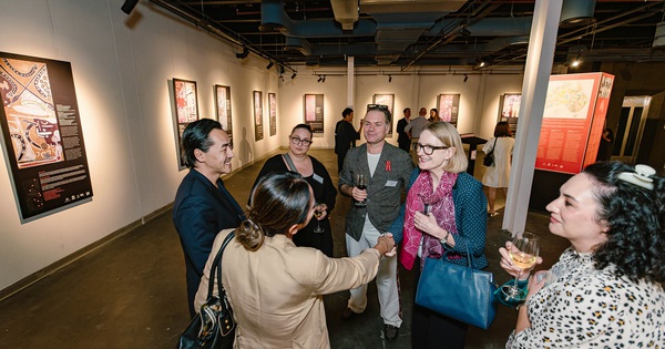 Yuendumu Doors exhibition of Australia’s indigenous cultures opens in ...
