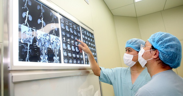Vietnam surgeons save kidney patient with autotransplant procedure