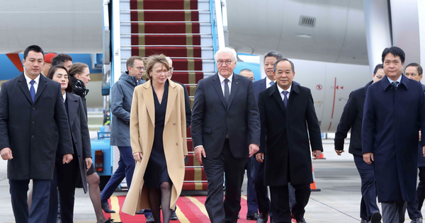 German president arrives in Hanoi for state visit